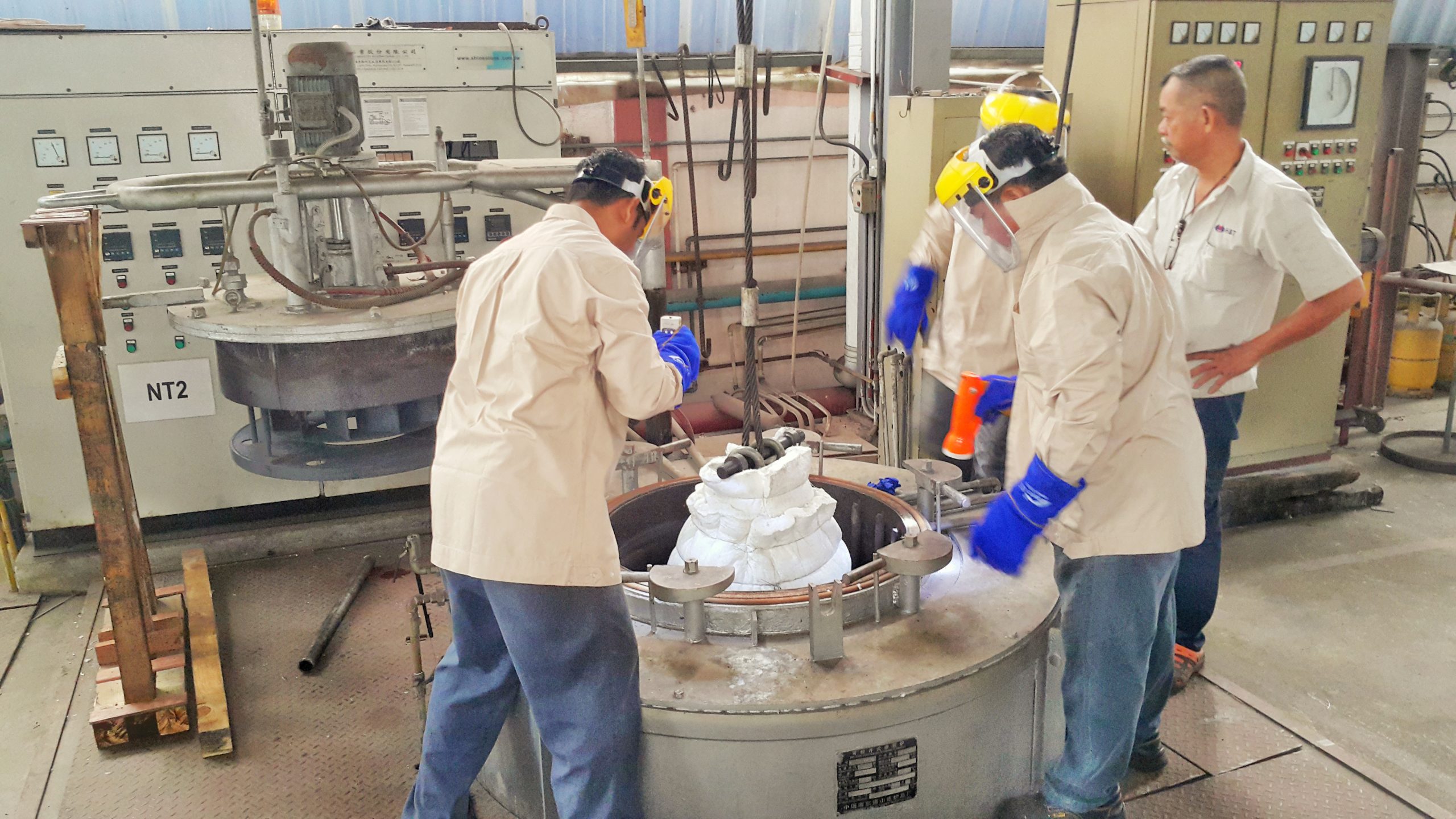 De Shelling - H & T Industries Group